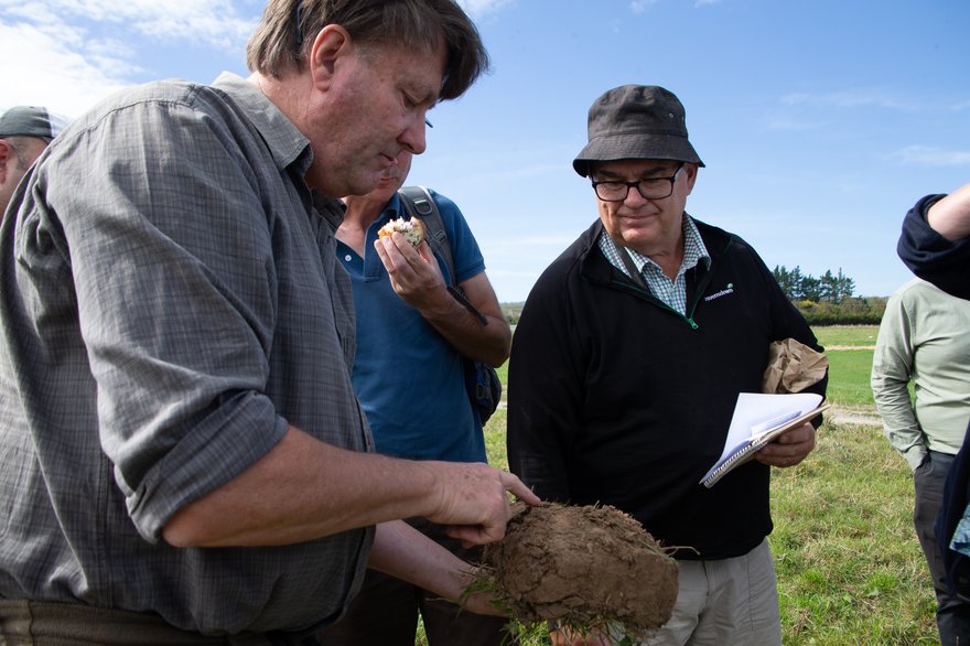 Training New Zealand’s environmental Freshwater Farm Planners - Massey ...
