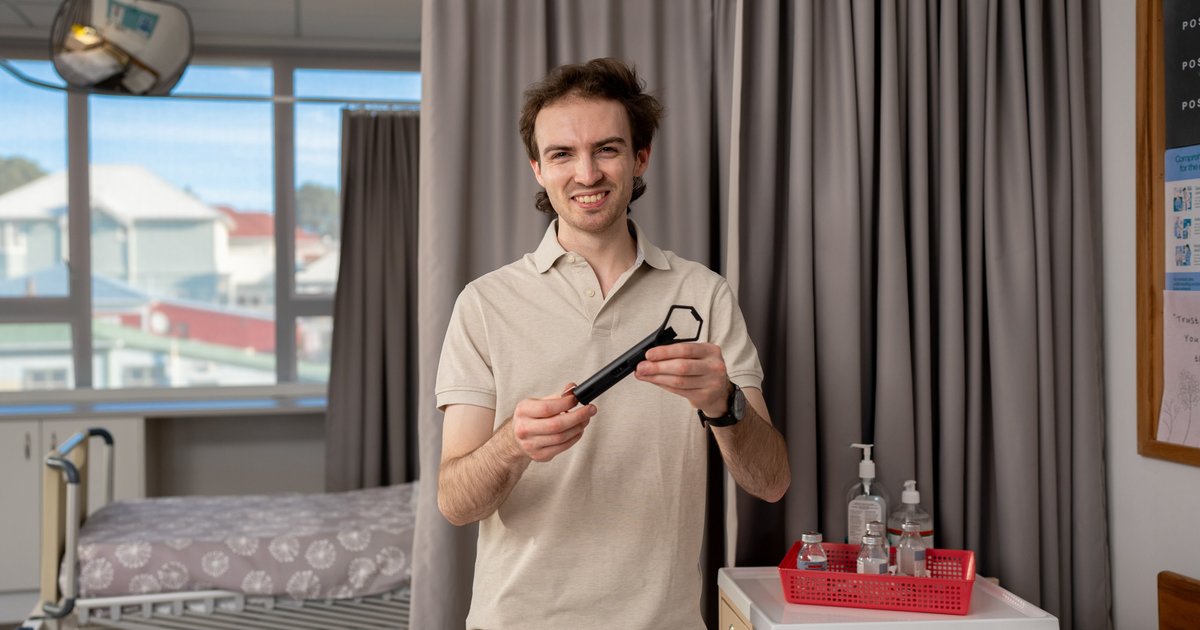 Industrial design graduate wins James Dyson national award - Massey University