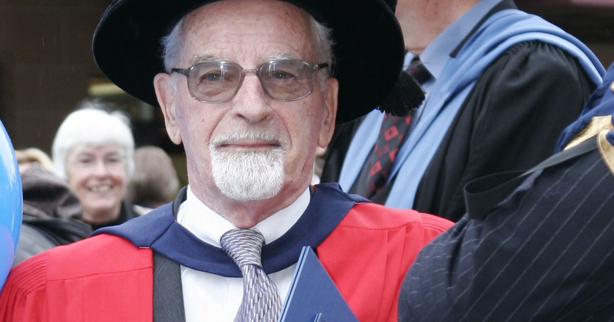 Remembering Professor Emeritus John Dunmore - Massey University