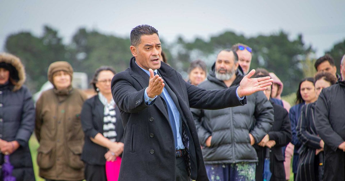 Mihi whakatau and mihimihi - Massey University