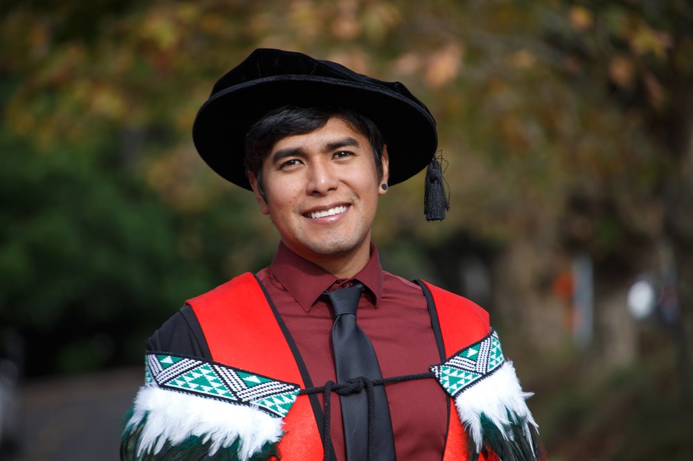 Saving endangered bird species a passion for PhD graduate - Massey ...