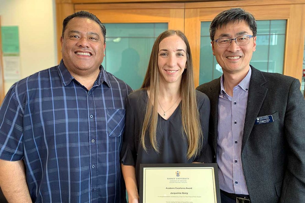 Social work students honoured with awards - Massey University