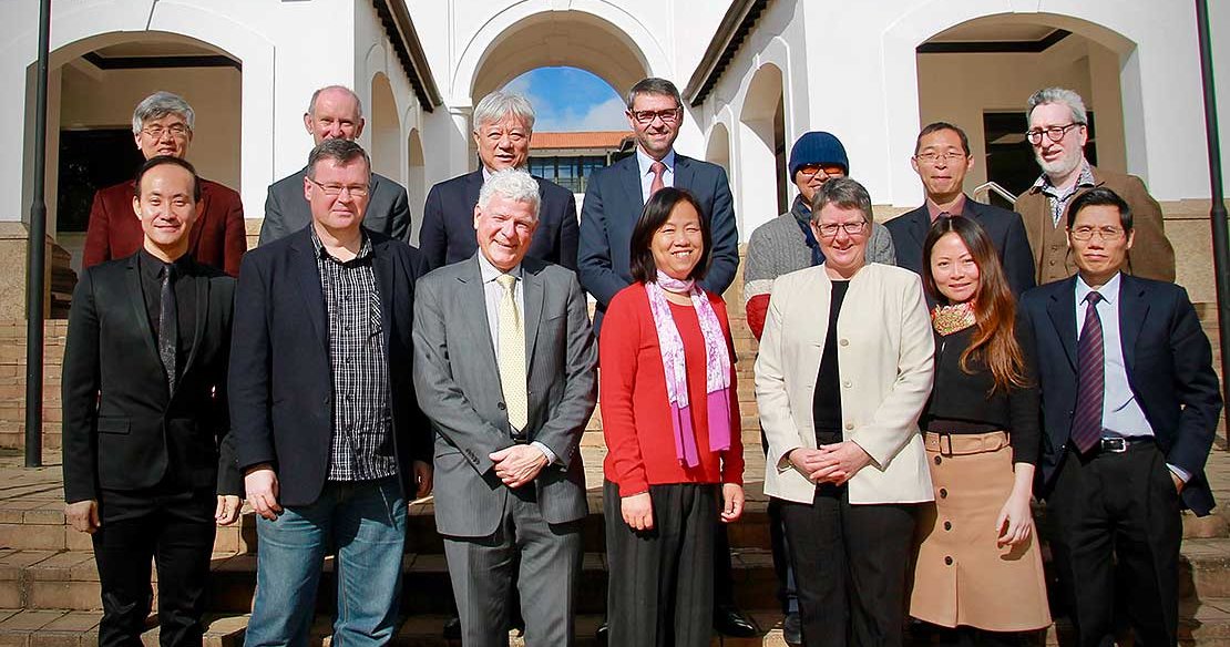 Visitors from Peking University hosted at Auckland campus - Massey ...