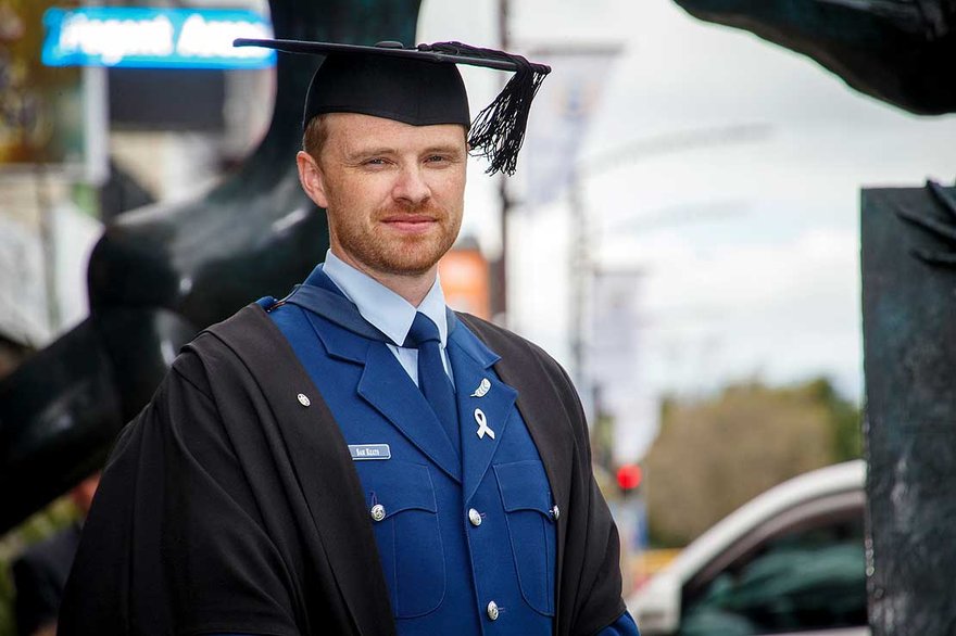 Graduate helps form new leadership programme for NZ Police