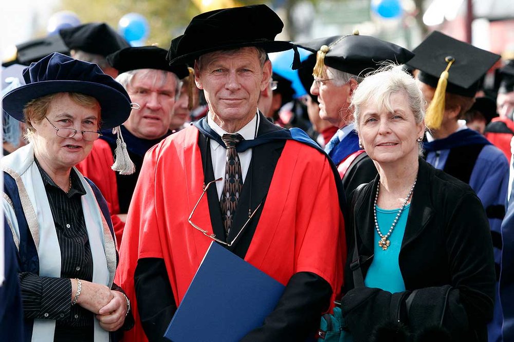 Snell's contribution to Massey remembered - Massey University